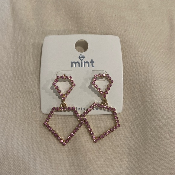 Mint | Jewelry | Cute Pink Earrings | Poshmark